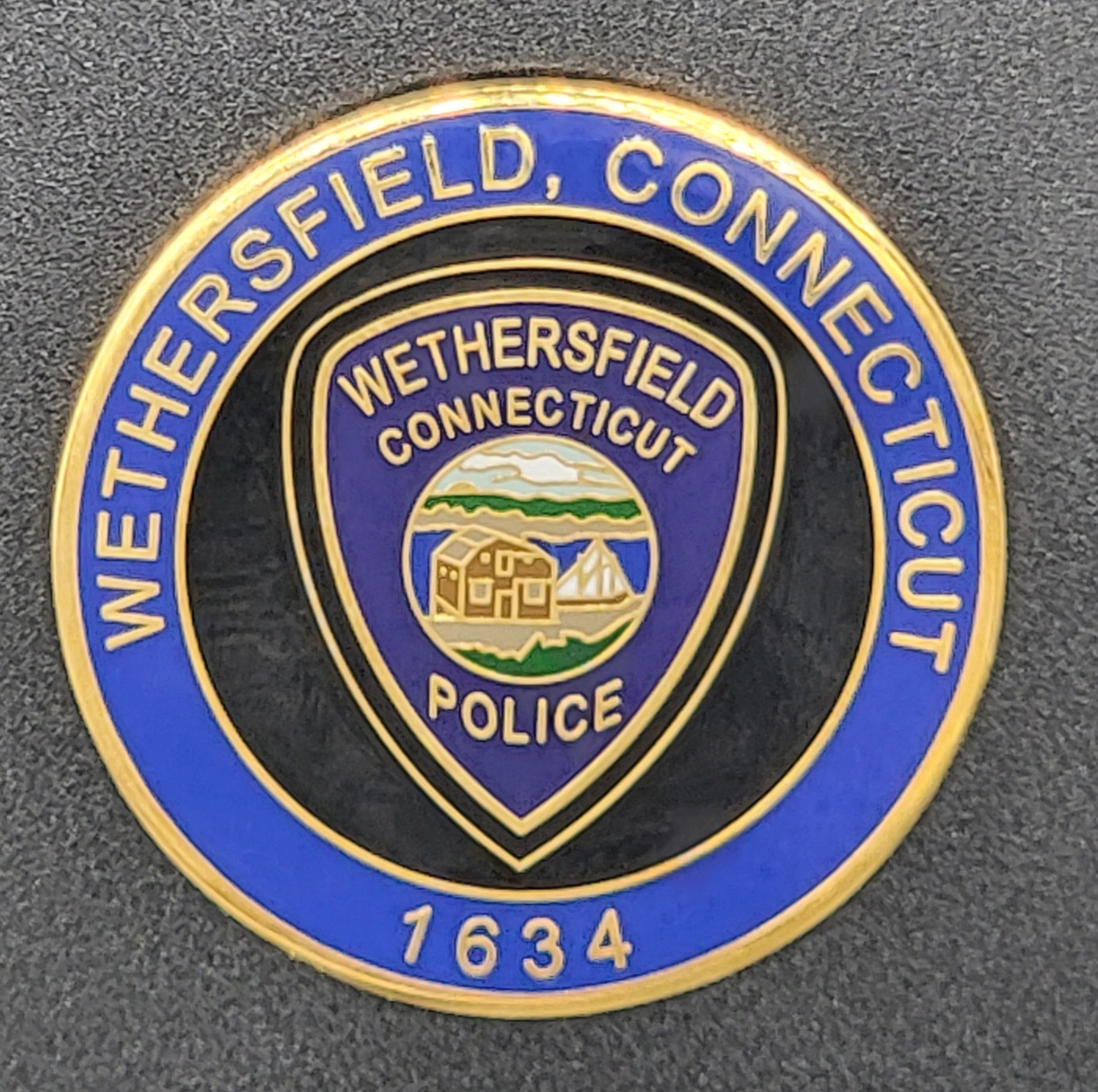 CT- WETHERSFIELD POLICE DEPT. - BADGE LOGO CHALLENGE COIN – ZOMBIE HQ